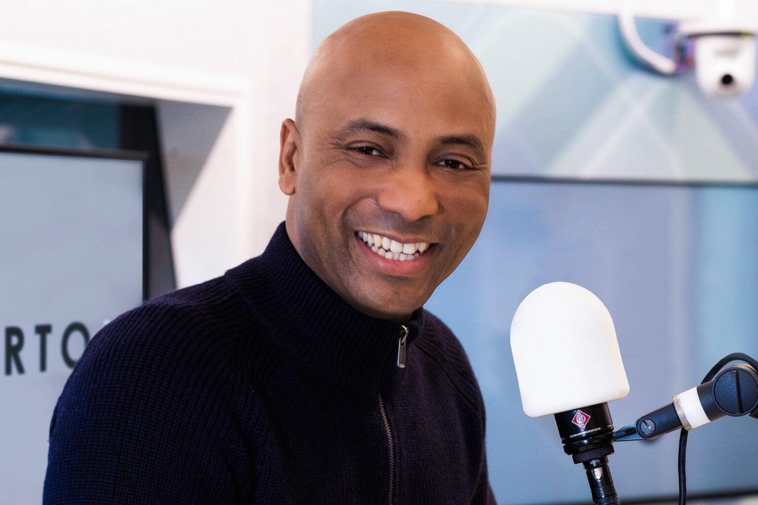 De opmerkelijke relatie van Humberto Tan met ex - Happy247.nl